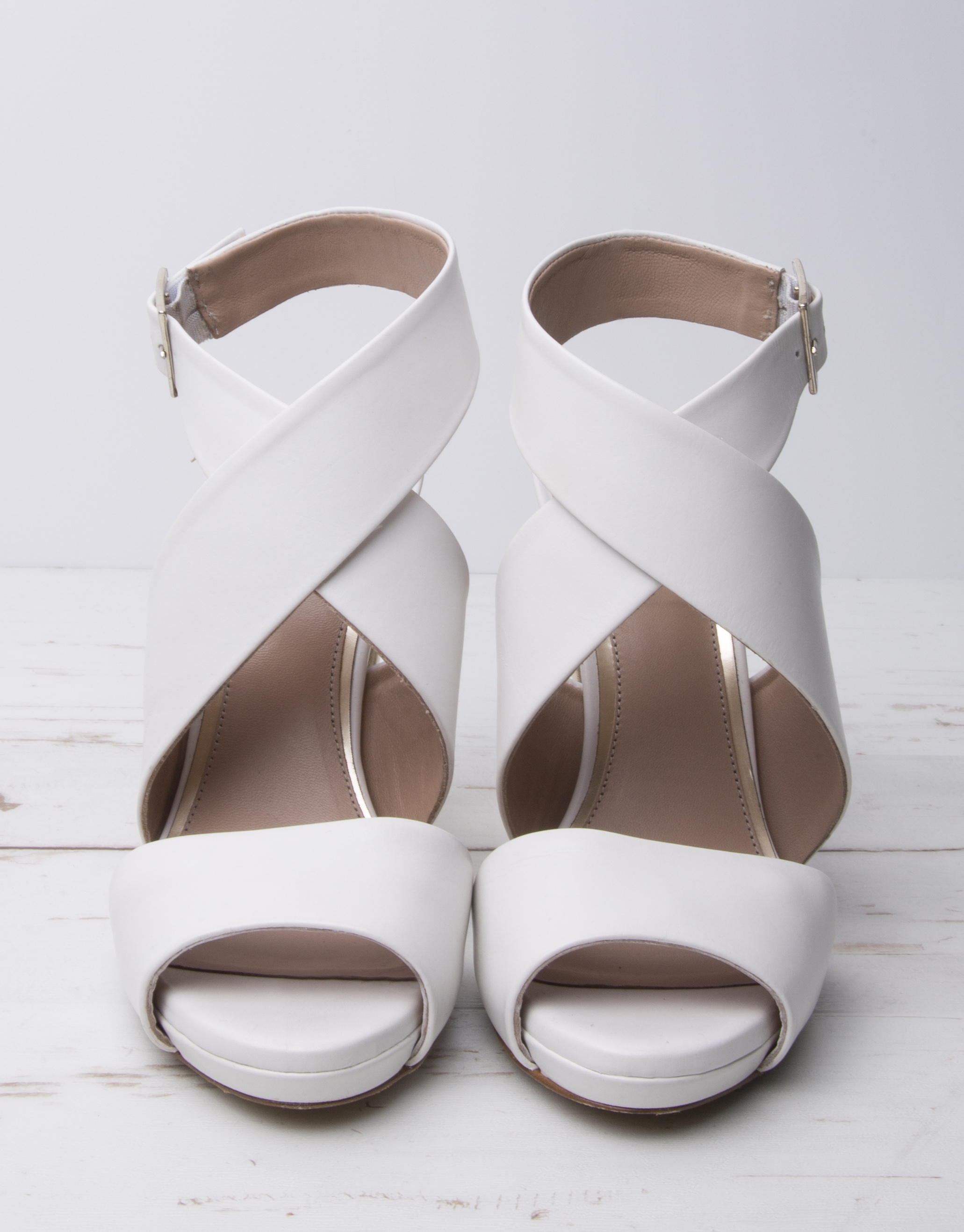White Rio sandals - Woman's Shoes - Accessories | Roberto Verino